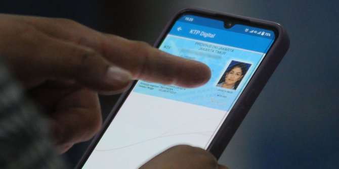 Kasus 2 Bule Punya KTP Bali, Berkas Perkara dan Tersangka Dilimpahkan ...