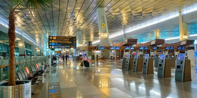 Ada Usulan Bus TransJakarta Layani Rute ke Bandara Soekarno-Hatta | merdeka.com