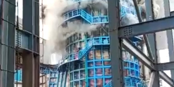 Diduga Terkena Percikan Api Las, PLTU Khusus Industri di Morowali ...