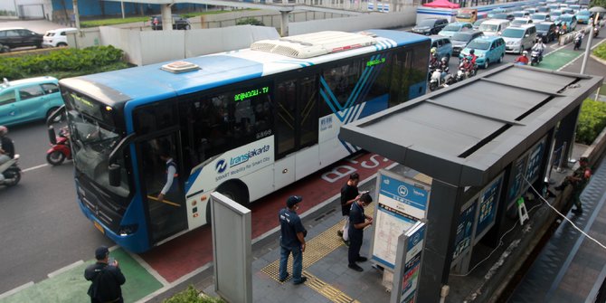Soal Perubahan Rute Bus, PT Transjakarta: Pelanggan harus Terbiasa ...