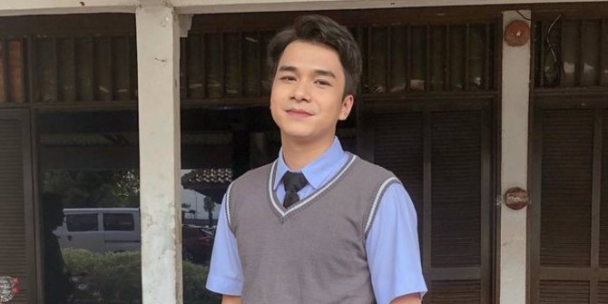 Lulusan Desain Komunikasi Visual, Intip Fakta Sebryan Yosvien Pemain ... Lulusan Desain Komunikasi Visual, Intip Fakta Sebryan Yosvien Pemain ...