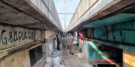 Lurah Sebut Permukiman Kolong Tol Angke Pernah Jadi Tempat Kegiatan ...