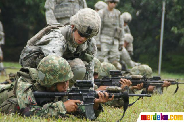Foto : Prajurit Kostrad latihan bersama pasukan elite Amerika| merdeka.com