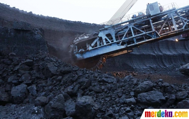 Foto : Mengintip cara mudah Rusia keruk batu bara dengan mesin Takraf ...