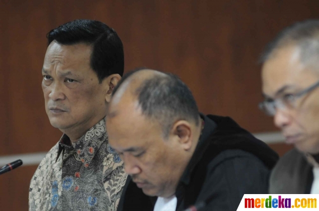 Foto : Dengar kesaksian Budi, Didik Purnomo merengut | merdeka.com Foto : Dengar kesaksian Budi, Didik Purnomo merengut | merdeka.com