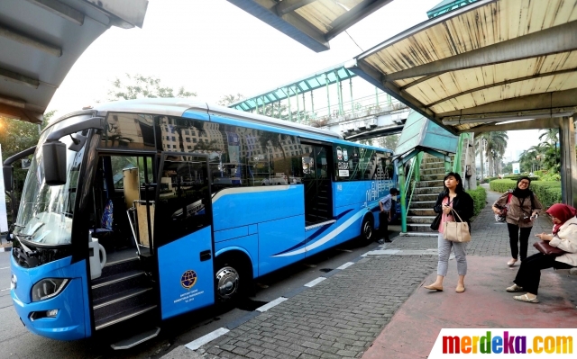 Foto : Transjabodetabek Premium rute Bekasi-Senayan diuji coba ...