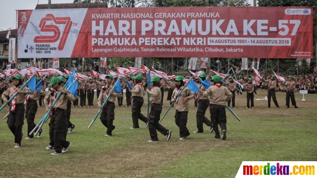 Foto : Atraksi warnai perayaan HUT ke-57 Pramuka | merdeka.com Foto : Atraksi warnai perayaan HUT ke-57 Pramuka | merdeka.com