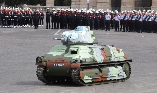 Tank Terkuat di Perang Dunia II Ramaikan Parade Militer Bastille Day
