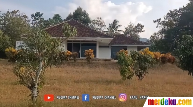 Foto : Potret Rumah Mewah Milik Bule Terbengkalai, Dalamnya Masih ... Foto : Potret Rumah Mewah Milik Bule Terbengkalai, Dalamnya Masih ...