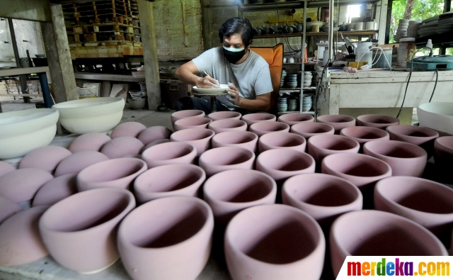 Foto : Geliat Keramik Bojongsari Depok yang Tetap Eksis Kala Pandemi ...