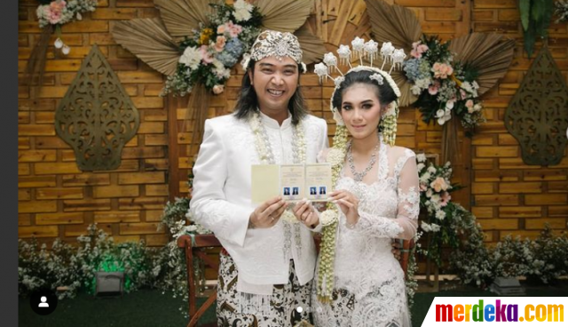 Foto : Potret Cantik Farida Estu Istri Bojes AFI, Ternyata Dulu Ngefans ...