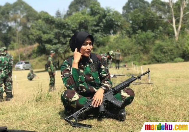 Foto : Sering Ditanya Mana Suaminya, TNI Wanita Ini Langsung Pamerkan ...