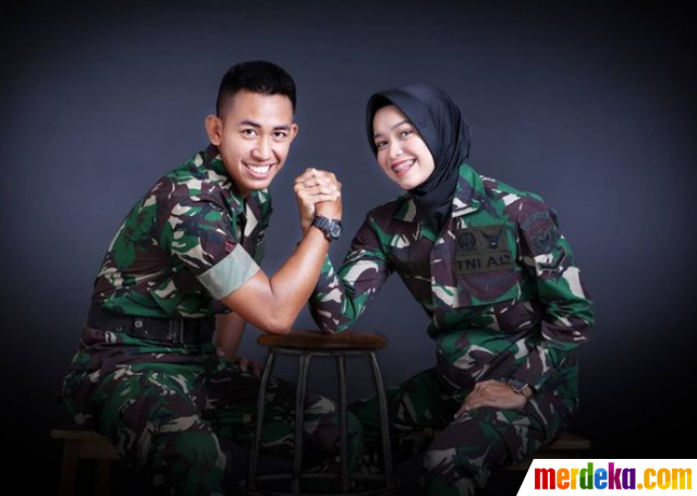 Foto : Potret Kakak Adik Sukses jadi TNI, Saling Rindu Saat Jauh, Bak ...