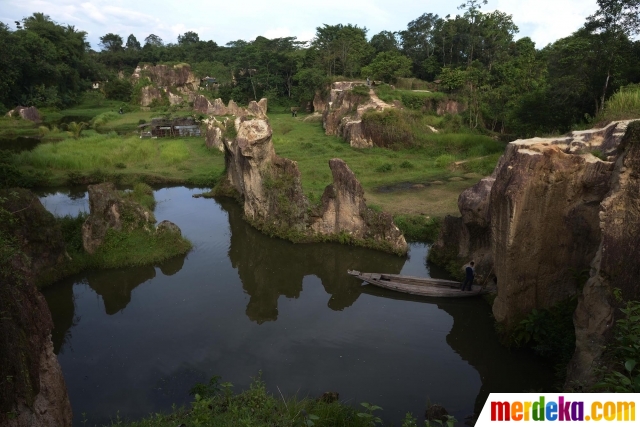 Foto : Mengunjungi Tebing Koja, Bekas Galian Tambang yang Jadi ...