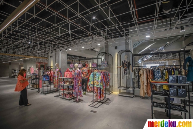 Foto : Intip Tampilan Modern Pusat Perbelanjaan Sarinah | merdeka.com