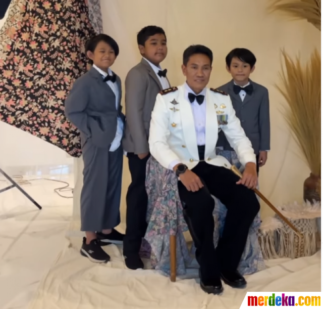 Foto : Bakal Dipersunting Letkol TNI, Ini Potret Juliana Moechtar dengan Sang Calon Suami ...