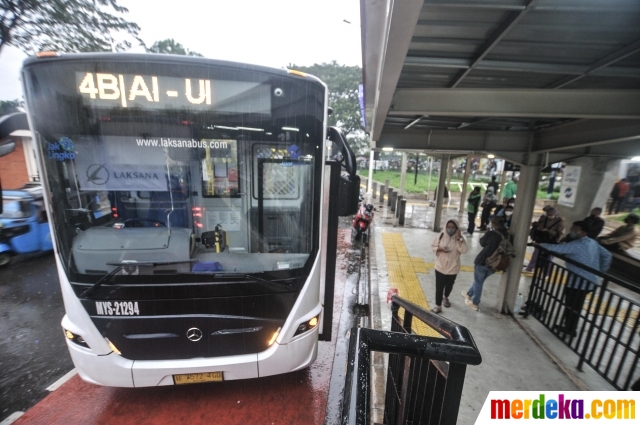 Foto : Cegah Lonjakan Penumpang, Transjakarta Tambah Armada di Stasiun ...