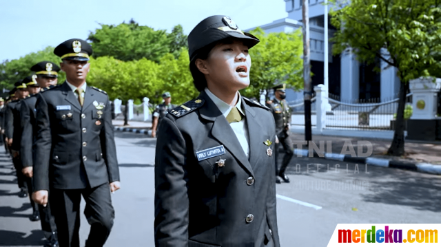 Foto : Sosok Perwira Wanita TNI AD Letda Virly Luthfita, Ternyata ...