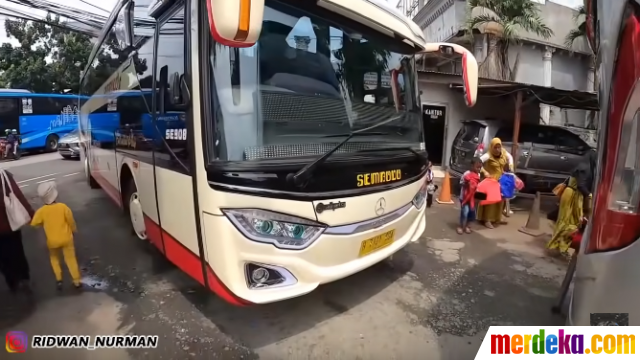 Foto : Kelas Tertinggi, Potret Bus PO Sembodo Executive Plus Begitu ...