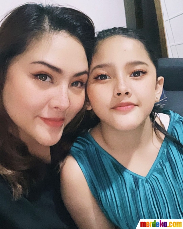 Foto : 6 Potret Cantik Atreya Anak Audy Item dan Iko Uwais, Kini jadi ...