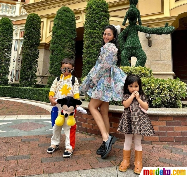 Foto : Penampilan Menggemaskan Rachel Vennya Bak ABG saat Liburan ... Foto : Penampilan Menggemaskan Rachel Vennya Bak ABG saat Liburan ...