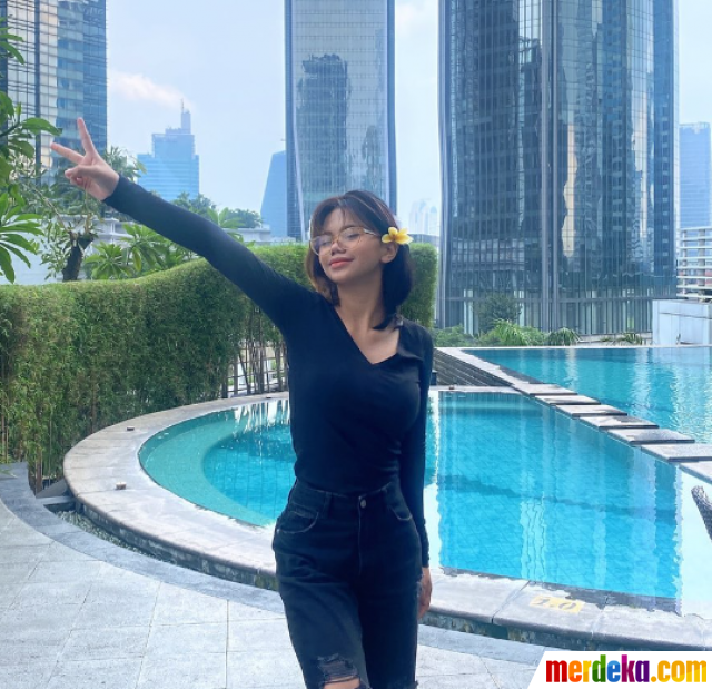 Foto : Beranjak Remaja, Intip Potret Naira Mano Putri Vicky Prasetyo ...