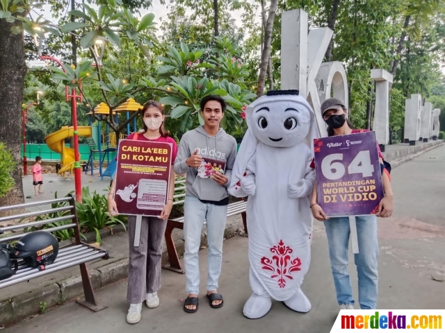 Foto : Sambangi Bekasi, Maskot Piala Dunia 2022 Sapa Warga di Hutan ...