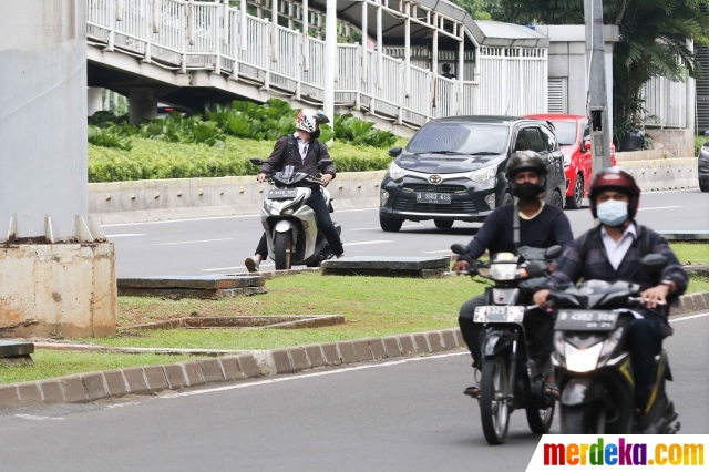 Foto : Pelanggaran Lalu Lintas Meningkat Usai Tilang Manual Tidak Diberlakukan | merdeka.com