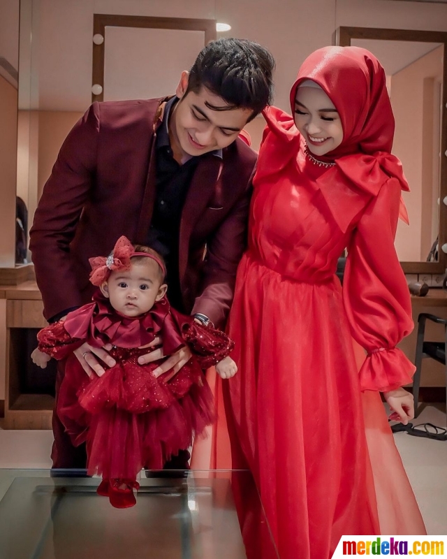 Foto : Momen Lucu Baby Moana Anak Ria Ricis Pakai Dress, Ramai Disebut ...
