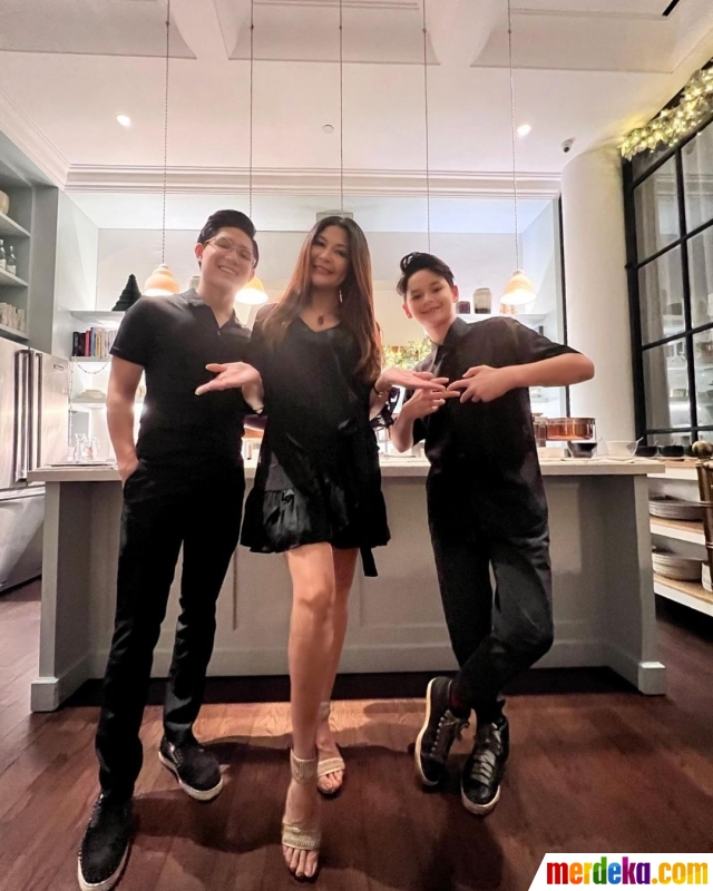 Foto : Potret Kebersamaan Tamara Bleszynski dengan Teuku Rassya dan Kenzou, Kompak Banget ...