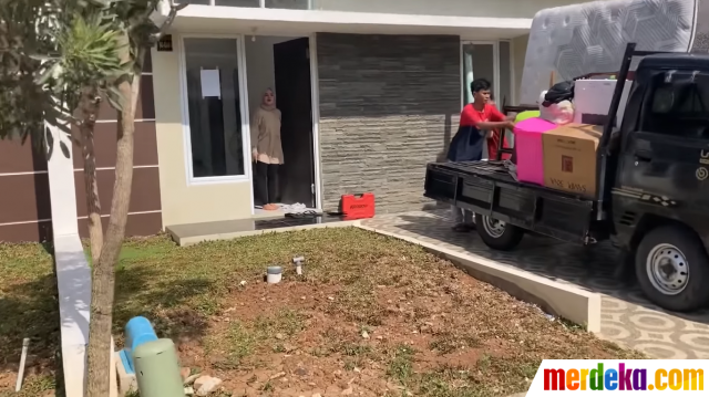 Foto : Hasil Kerja Keras, Ini Potret Rumah Baru Komika Ebel Kobra di Lingkungan Komplek ...