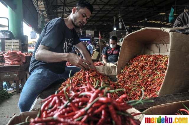 Foto : Jelang Natal dan Tahun Baru, Harga Bahan Pokok Merangkak Naik | merdeka.com