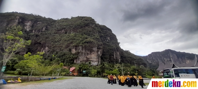 Foto : Potret Daya Pikat Lembah Harau, Wajib Dikunjungi saat Musim ...