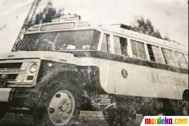 Foto : Ingat PO Bus Aladdin yang Legendaris, Begini Potretnya dengan ...