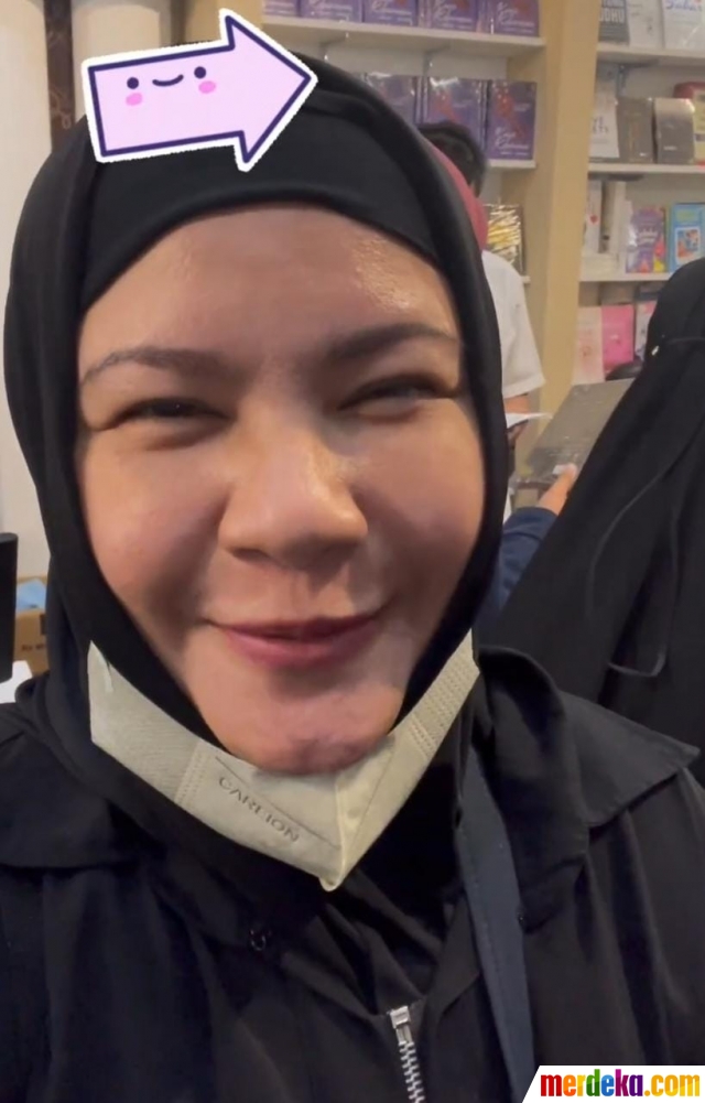 Foto : Tinggalkan Dunia Musik, Penyanyi Tere Kini jadi Guru Mengaji ...