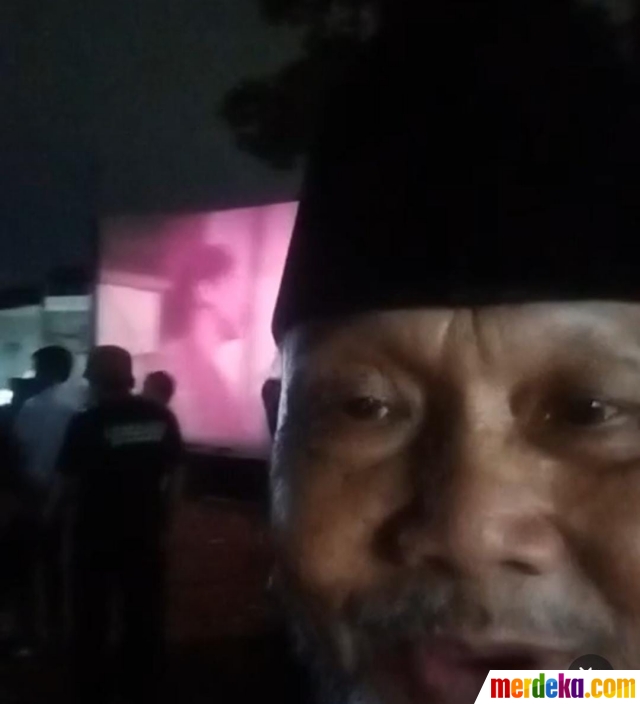 Foto : Aktor Wingky Harun Kaget Lagi Main ke Ciputat Ada Layar Tancap ...