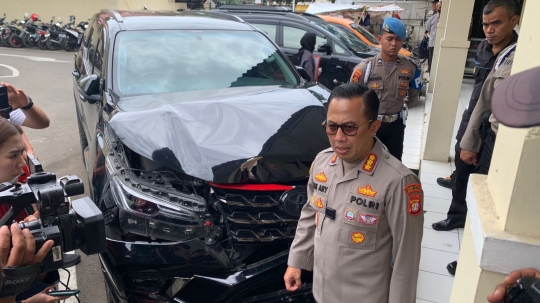 Fortuner Arogan Vs Brio: Penampakan 2 Mobil, Barang Bukti Airsoft Gun ...
