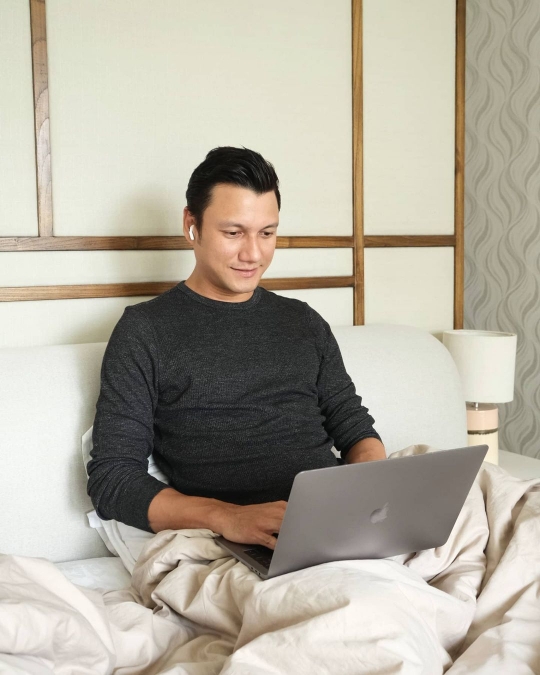 10 Artis Ganteng Indonesia yang Ternyata Memiliki Darah Jerman