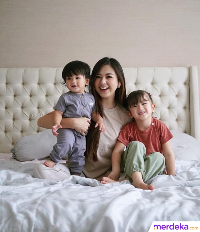 Foto : Menginjak 10 Bulan, Ini 6 Potret Terbaru Baby Faleia Anak Franda ...