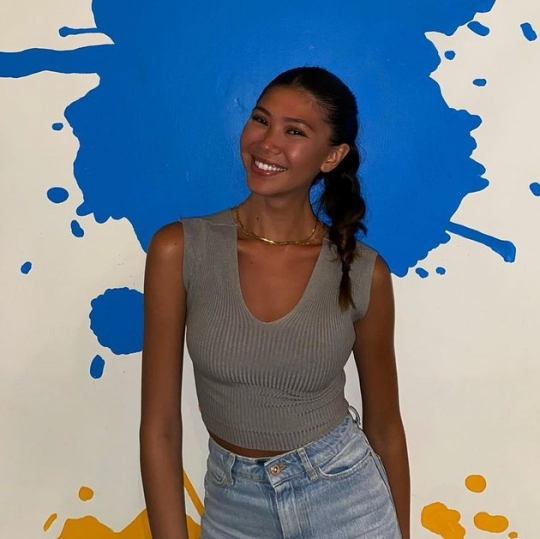 6 Potret Cantik Jazmine Rowe, 'Pacar Baru' Richard Kyle dari Program ...