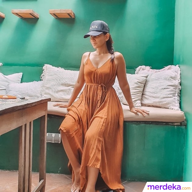 Foto : Jarang Tampil Dilayar Kaca, Ini Potret Nova Eliza Cantik & Memesona di Usia 42 Tahun ...