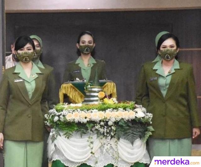 Foto : Ingat Estarina TNI Cantik Dinikahi Kopassus? Ini Potret Terbaru ...