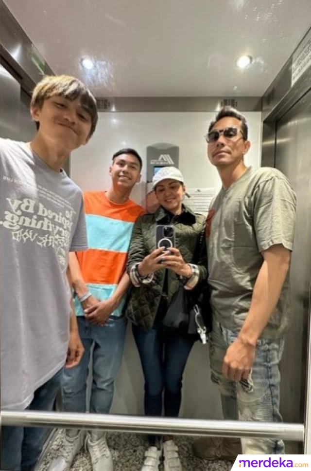 Foto : Temui Anak Ke Spanyol, Intip Deretan Potret Donna Agnesia ...