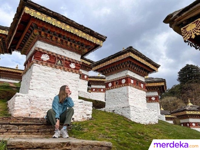 Foto : Liburan di Bhutan, Intip Potret Keseruan Luna Maya Bareng Sahabat | merdeka.com