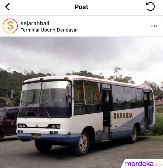 Foto : Penampakan Bus Jadul Era 90-an Beroperasi di Pulau Bali ...