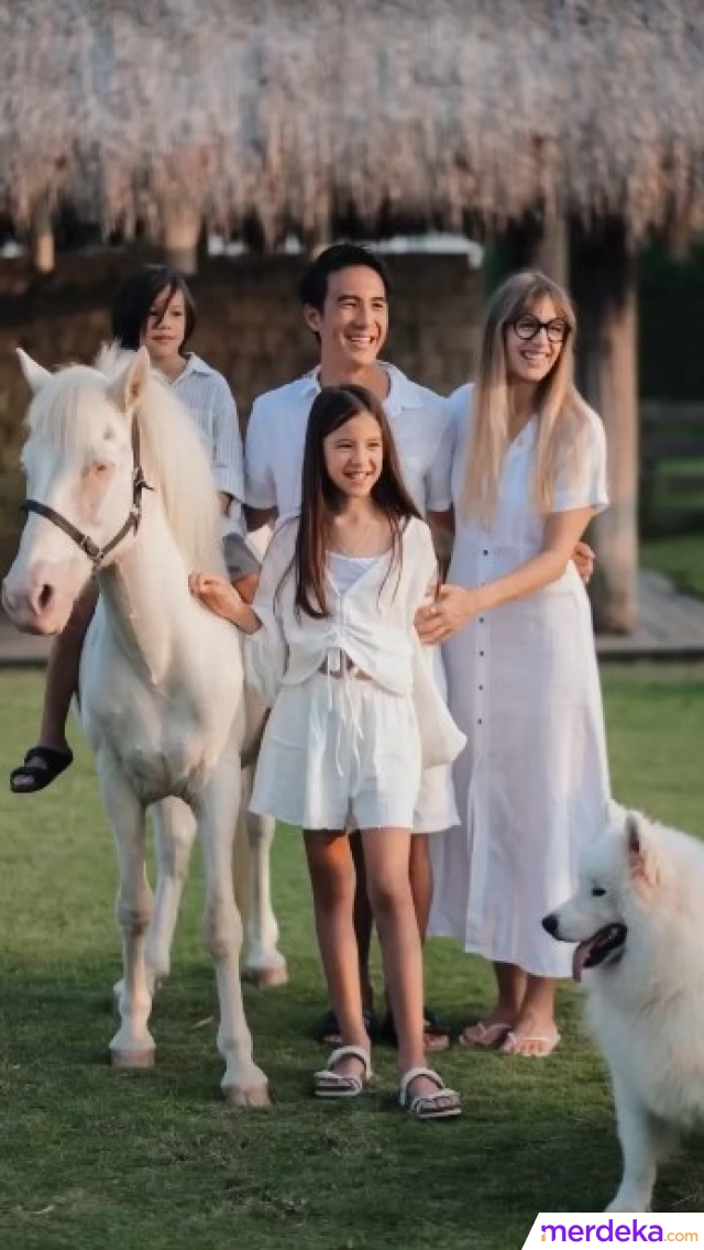 Foto : Sudah Jadi Anak Gadis, 6 Potret Cantik Mila Anak Daniel Mananta ...