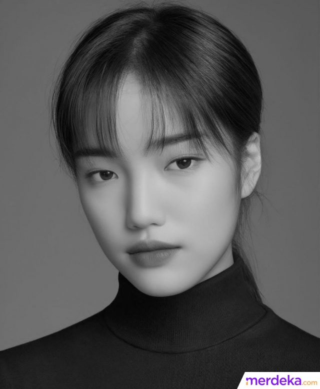 Foto : Potret Fuji Pakai Aplikasi AI Korea, Disebut Cantik Mirip Song ...