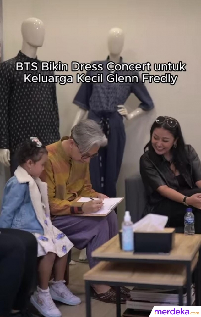 Foto : Sempat Dirahasiakan, ini Wajah Cantik Gewa Anak Mendiang Glenn ... Foto : Sempat Dirahasiakan, ini Wajah Cantik Gewa Anak Mendiang Glenn ...