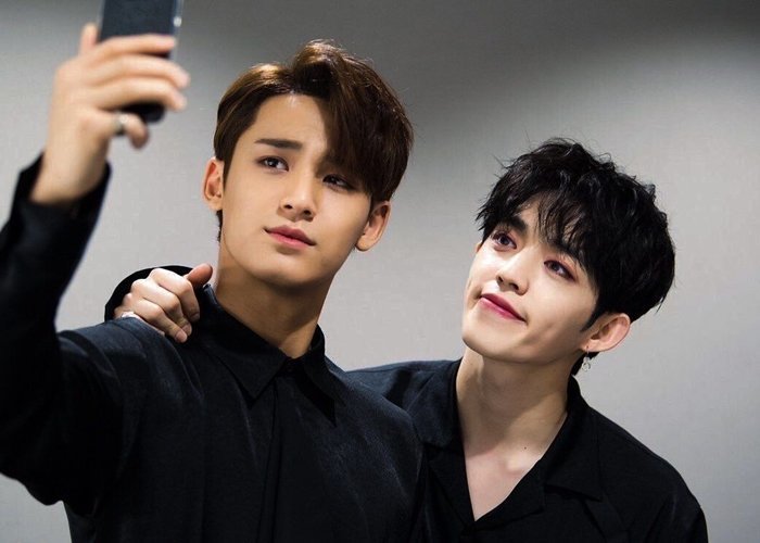 Duo "Buaya" Mingyu dan S.Coups SEVENTEEN, Siapa yang Bakal Bikin Kamu ... Duo "Buaya" Mingyu dan S.Coups SEVENTEEN, Siapa yang Bakal Bikin Kamu ...