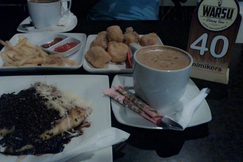 Malang - Merdeka.com | Deretan kedai susu segar di Malang Raya, mampir yuk!